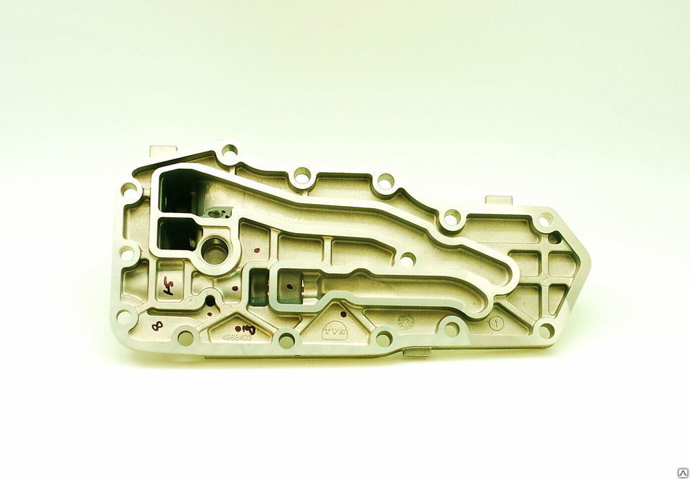 Основание масляного фильтра двигателя Cummins BT 3918954 3918295 391524 ...